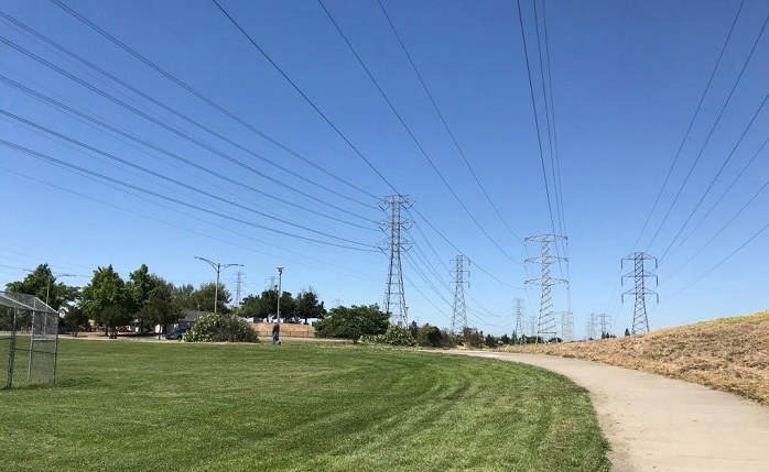 InnoBlog: Electric power engineering - what is on a power line?